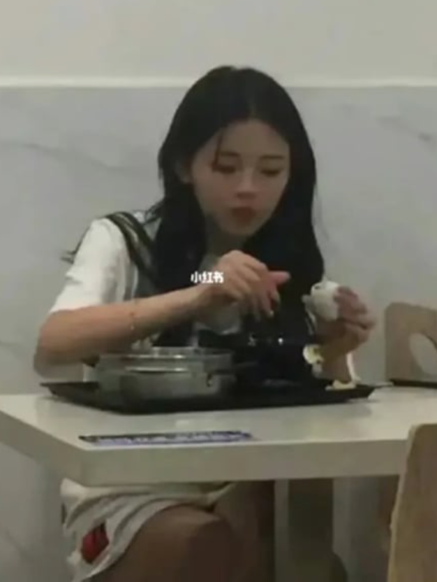 Pre-Showbiz Pic Of Chinese Actress Yang Chaoyue Proves She's A Natural Beauty - 8days